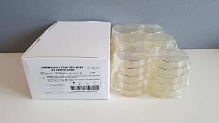 Chromogenic Coliform Agar - LABFAB